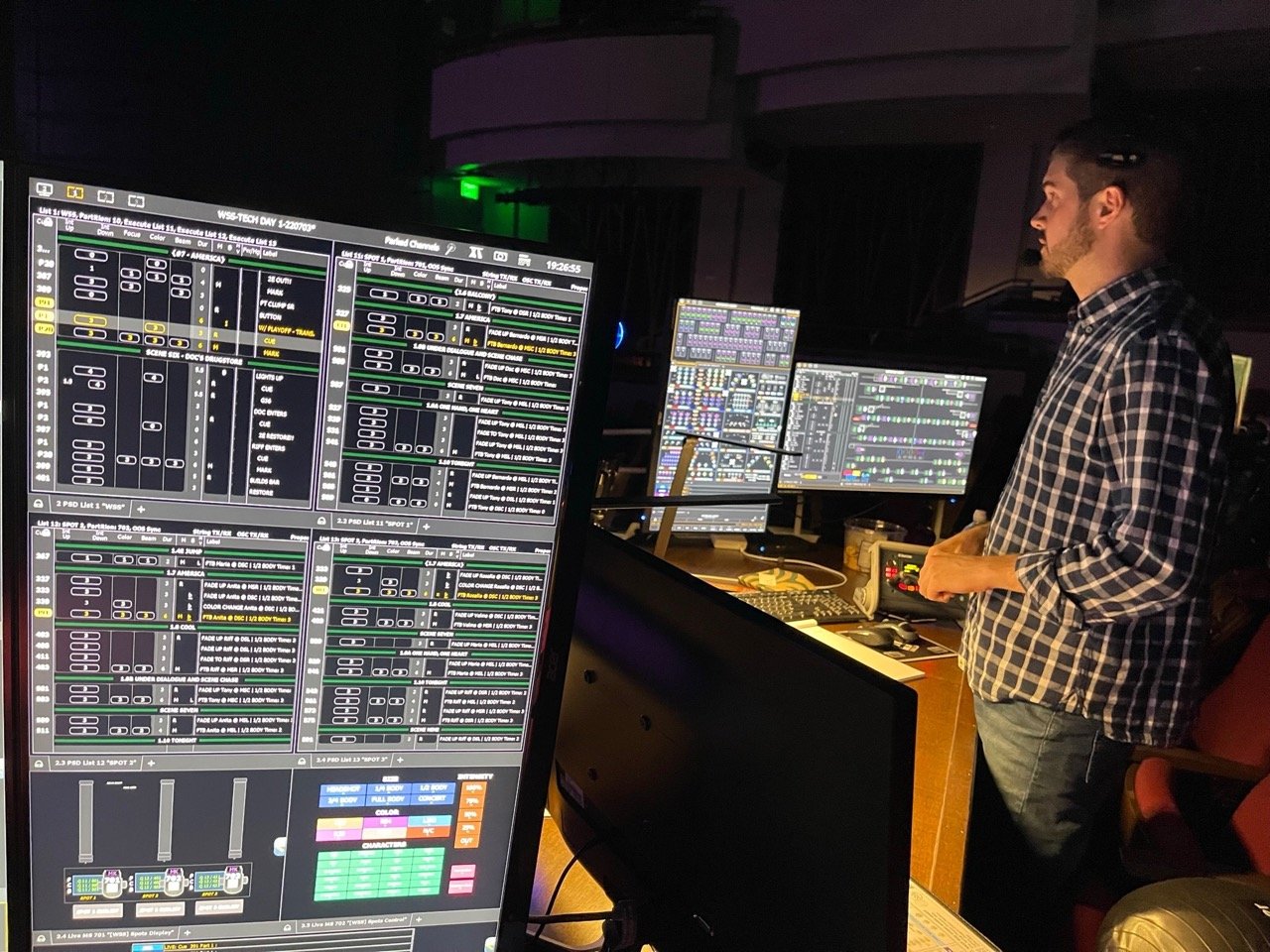 Followspot Control on an Eos Console