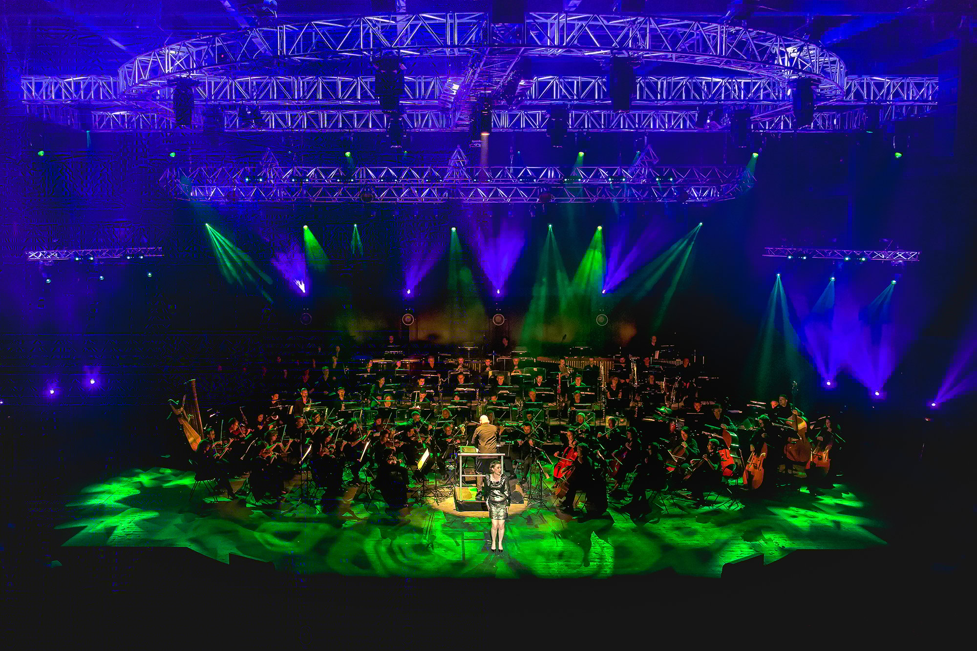 Mathieu Cabanes uses Eos Ti for Les Folies Broadway