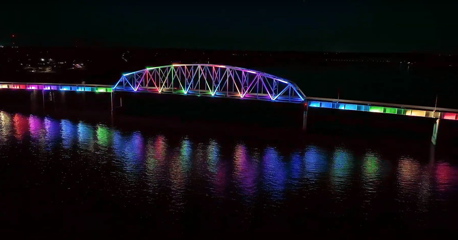 Mosaic sparks joy across the Mississippi – et cetera...