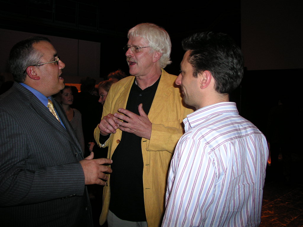 An interview with lighting designer Max Keller – et cetera...